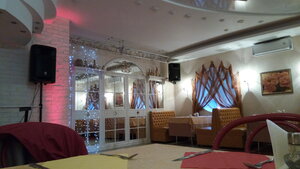 Furshet (Sovetskaya ulitsa No:73, Novovyatskiy rayon, Kirov), kafe  Kirov'dan