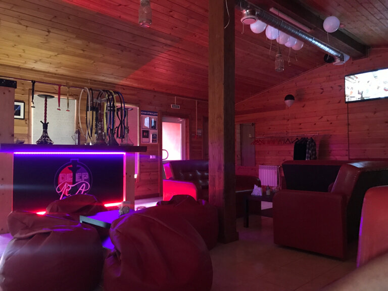 Nargile kafeler Deep_ka, Klin, foto