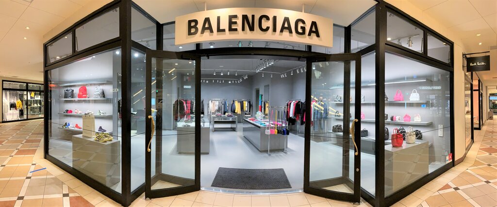 Giyim mağazası Balenciaga, , foto