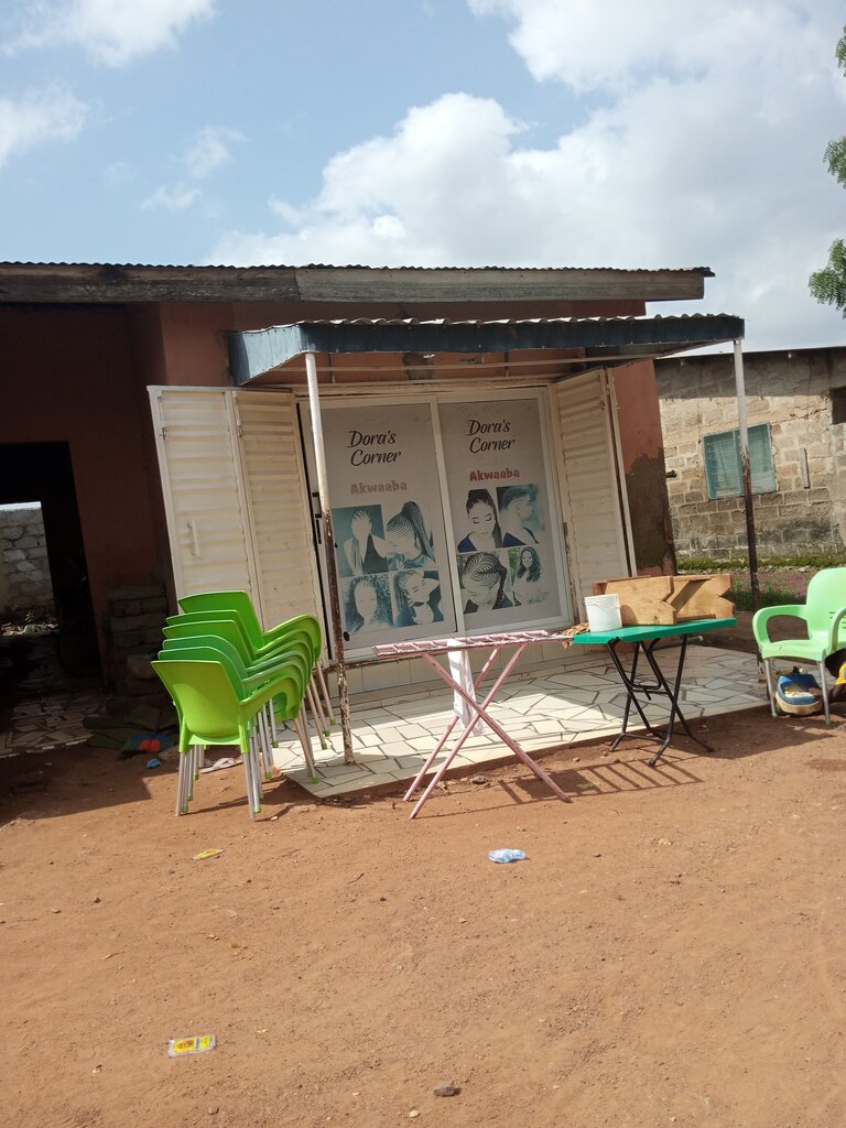 Restoran Dora's Corner, Dünya, foto