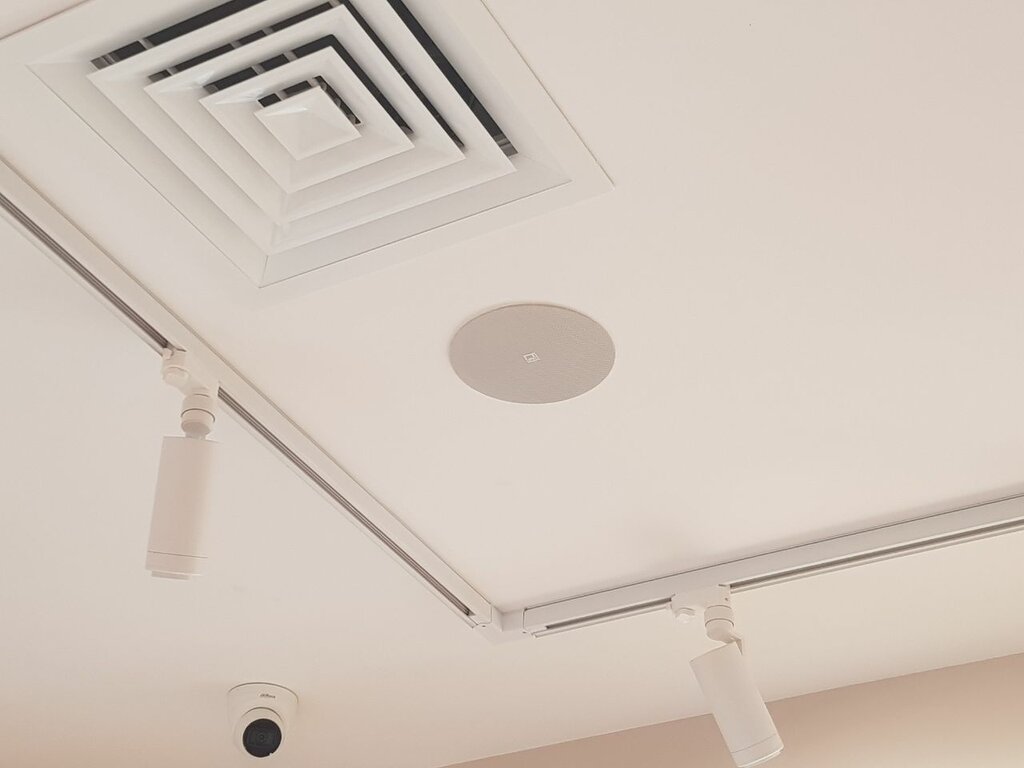 Ses ve ışıklandırma ekipmanları firmaları OlService Media, Moskova, foto