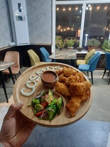 Cosmos_family (Zuhro ko'chasi No:2A, Margilan), kafe  Mergilân'dan