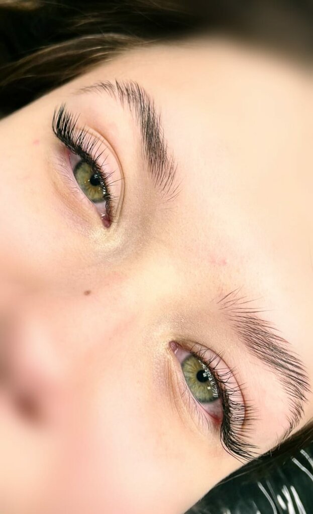 Kaş ve kirpik salonu Love is, Novosibirsk, foto