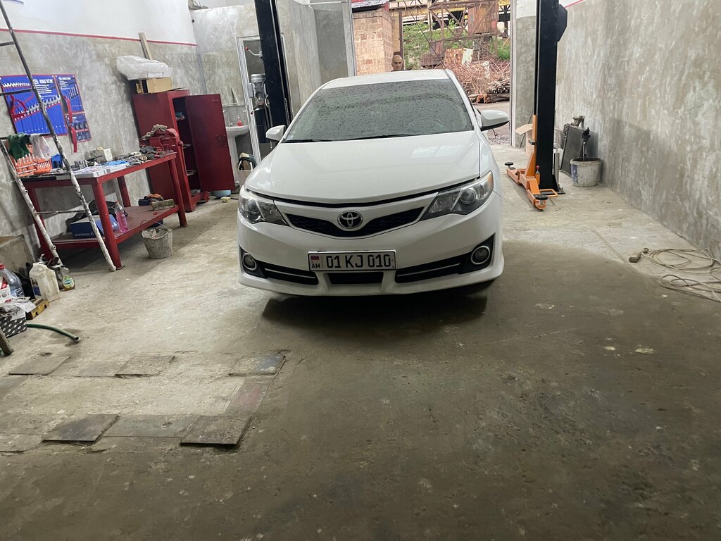Otomobil servisi Автотехцентр, Erivan, foto