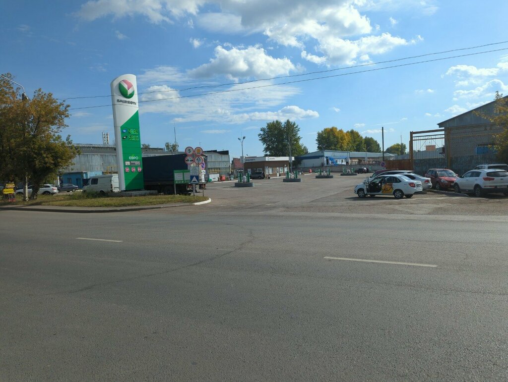 Benzin istasyonu Башнефть, Ufa, foto