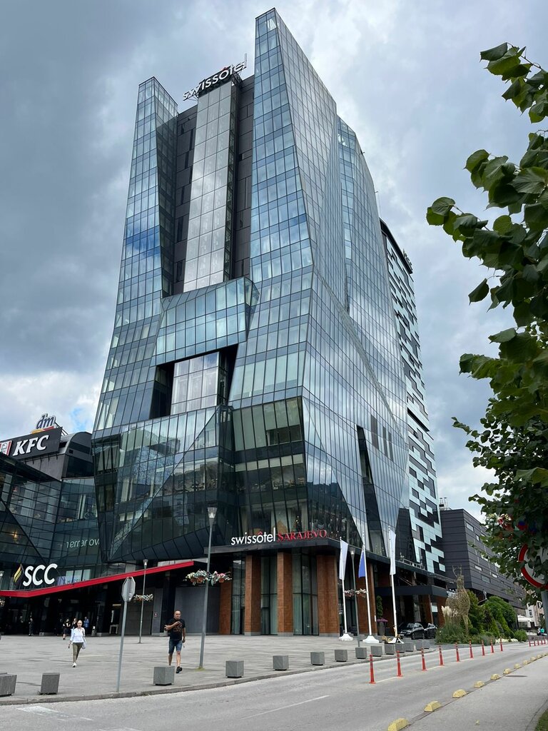 i̇ş merkezi Avaz Twist Tower, Saraybosna, foto