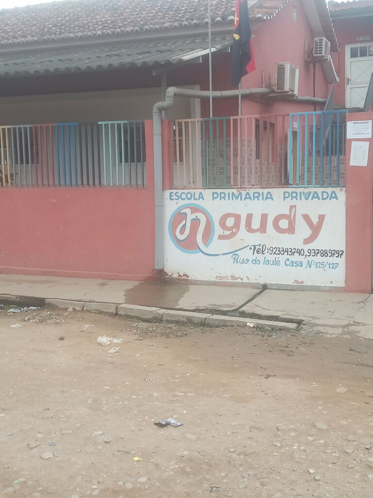 i̇lkokul Escola Primária Angudy, Loanda, foto