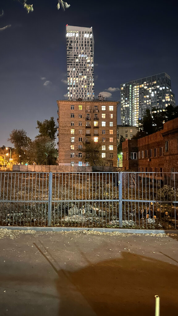 Bilim araştırma enstitüsü Научно-исследовательский учебный центр новых технологий и материалов Атом, Moskova, foto