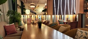 Svoia kompaniia (ulitsa Sofyi Perovskoy No:56), restoran  Ufa'dan