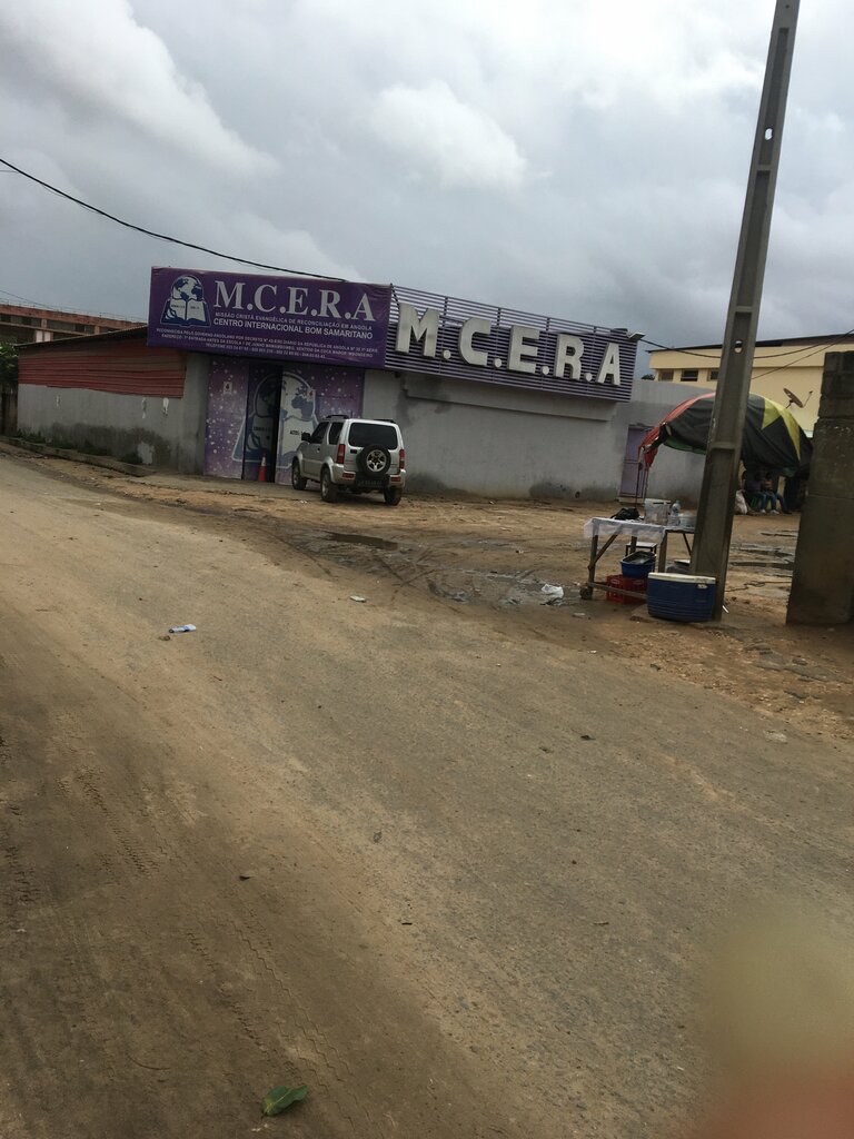 Katolik kiliseleri Missão Cristã Evangélica de Reconciliação em Angola Centro Bom Samaritano, Loanda, foto