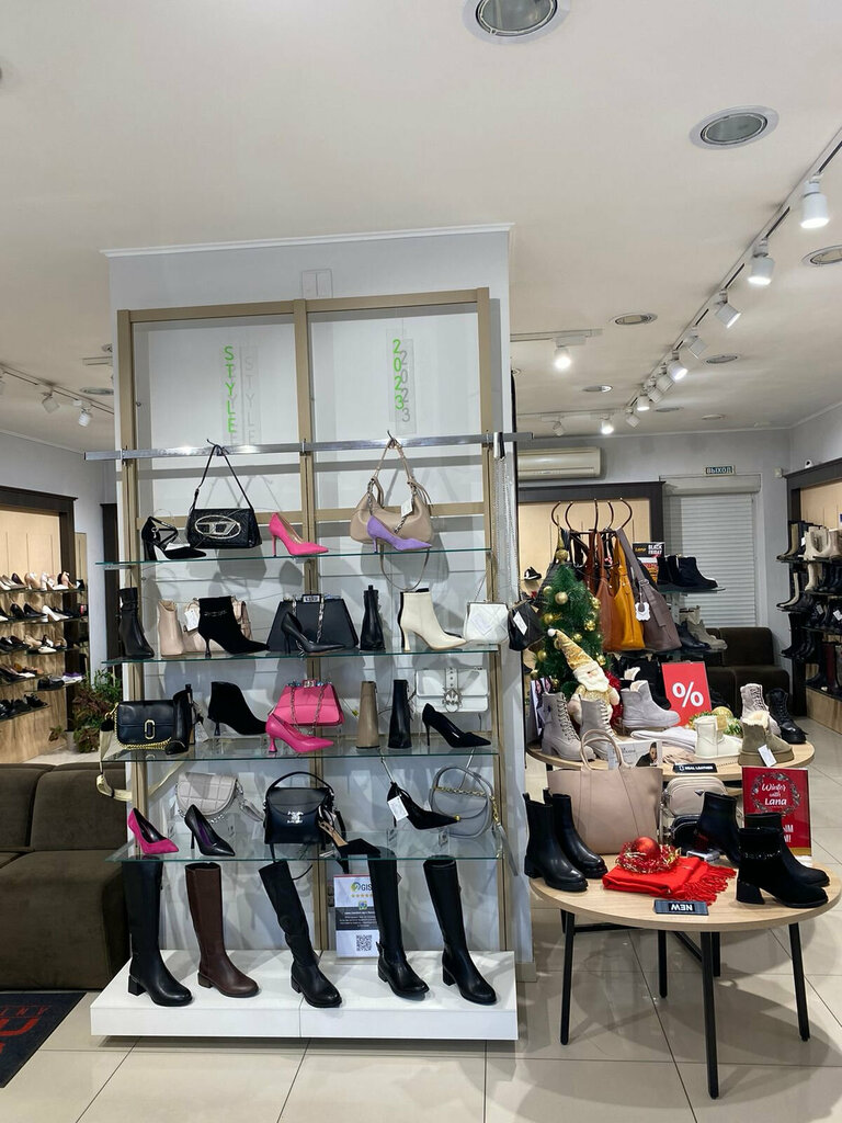 Ayakkabı mağazaları Lana, Çeliabinsk, foto