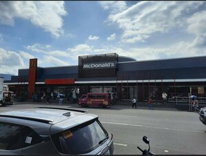 Fast food McDonald's Downtown Tacloban, Tacloban, foto
