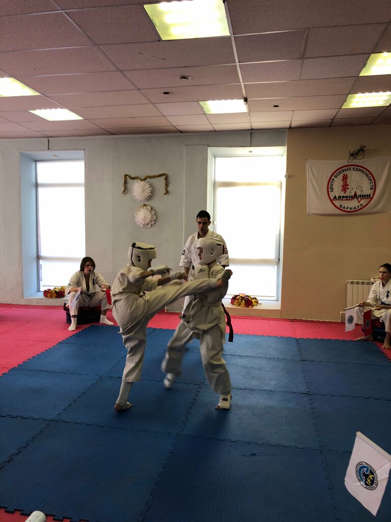 Spor kulüpleri Центр боевых единоборств Адреналин, Altayski krayı, foto