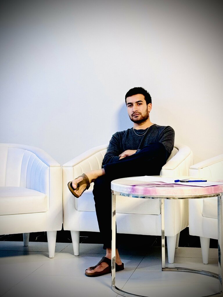 Giyim mağazası Hayat, Nemengan eyaleti, foto