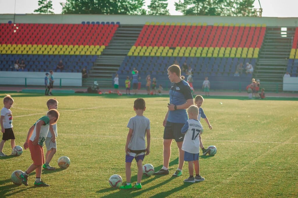 Spor kulüpleri Смена, Omsk, foto