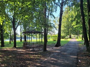 Озеро Зеленое (Nizhniy Novgorod Region, Navashino, park kultury i otdykha Ozero Zelyonoye), kültür ve eğlence parkları  Navaşino'dan