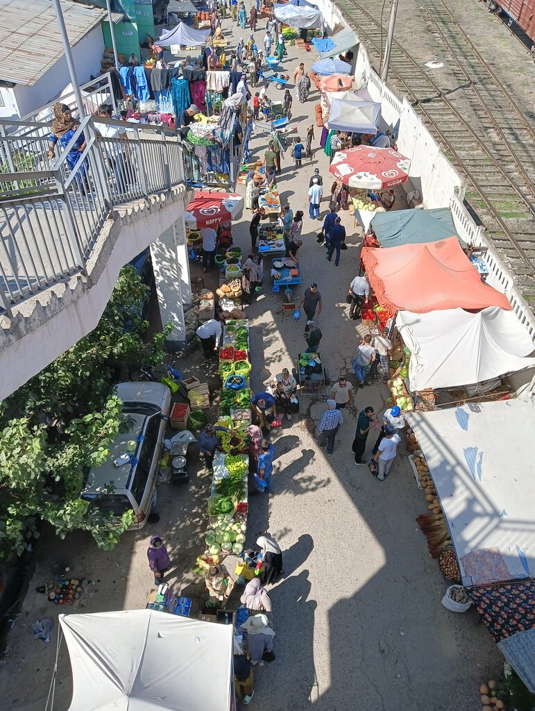 Gıda pazarı Рохи охан, Duşanbe, foto
