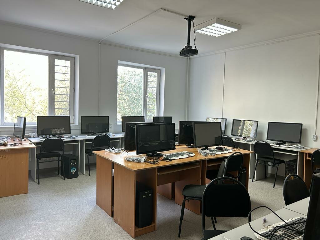 Özel okul Academy of Geniuses, Çimkent (Şımkent), foto