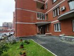 Tovarishchestvo sobstvennikov zhilya Svetloye (Universitetskaya ulitsa No:7), bina, site yönetimi  Surgut'tan
