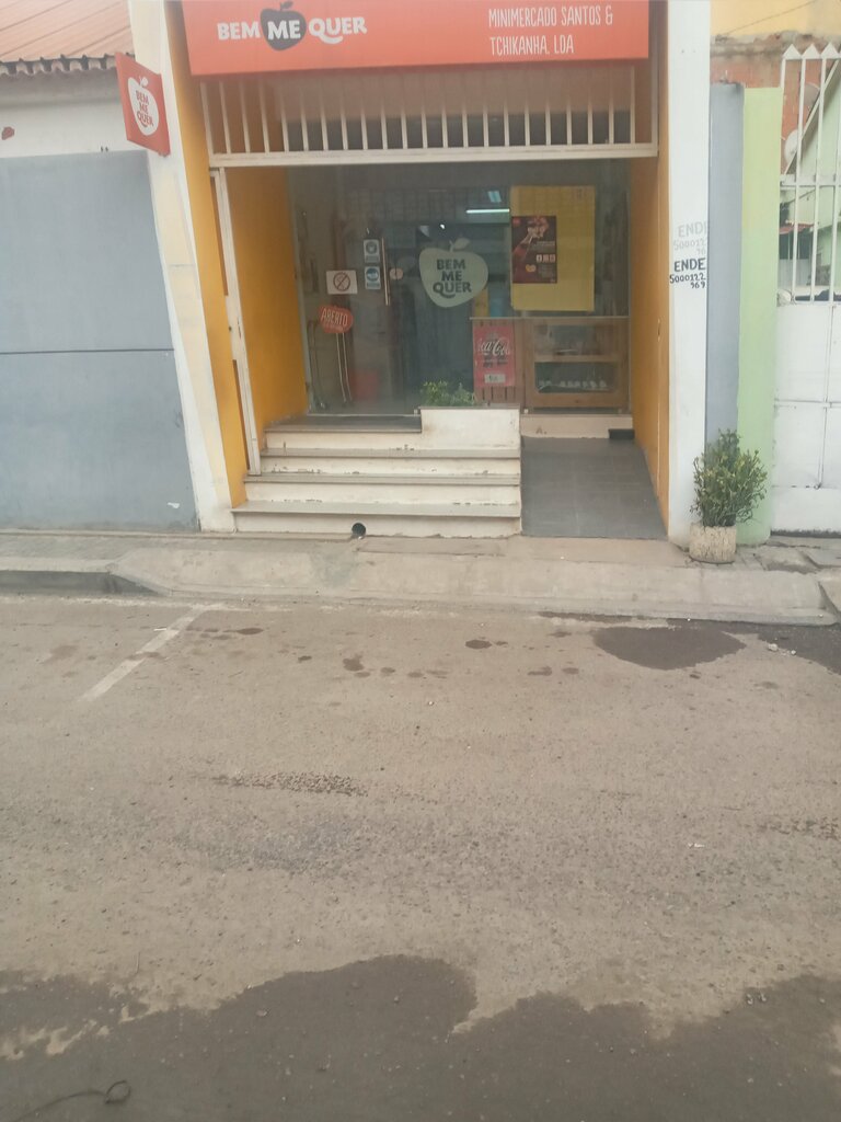 Süpermarket Bem Me Quer, Loanda, foto
