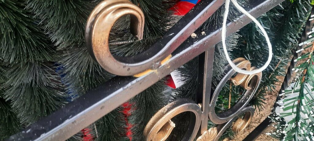 Heykel ve mezarlık taşı üreticileri Ритуал, Karaçev, foto