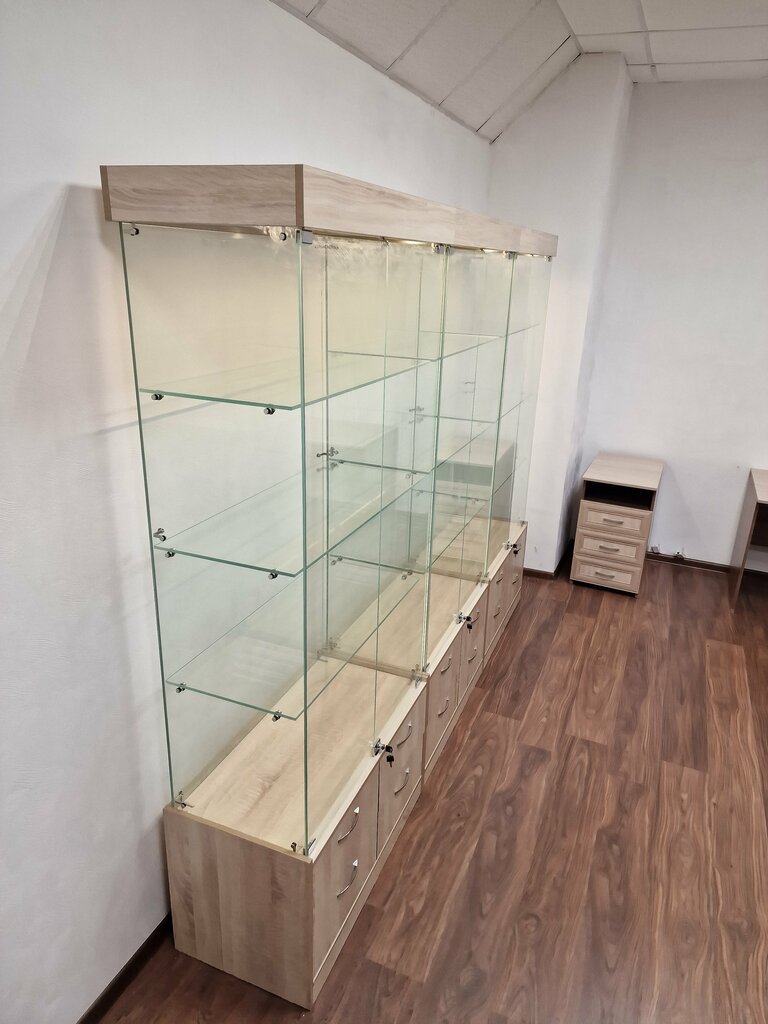 Cam atölye Dachnik, Syzran, foto