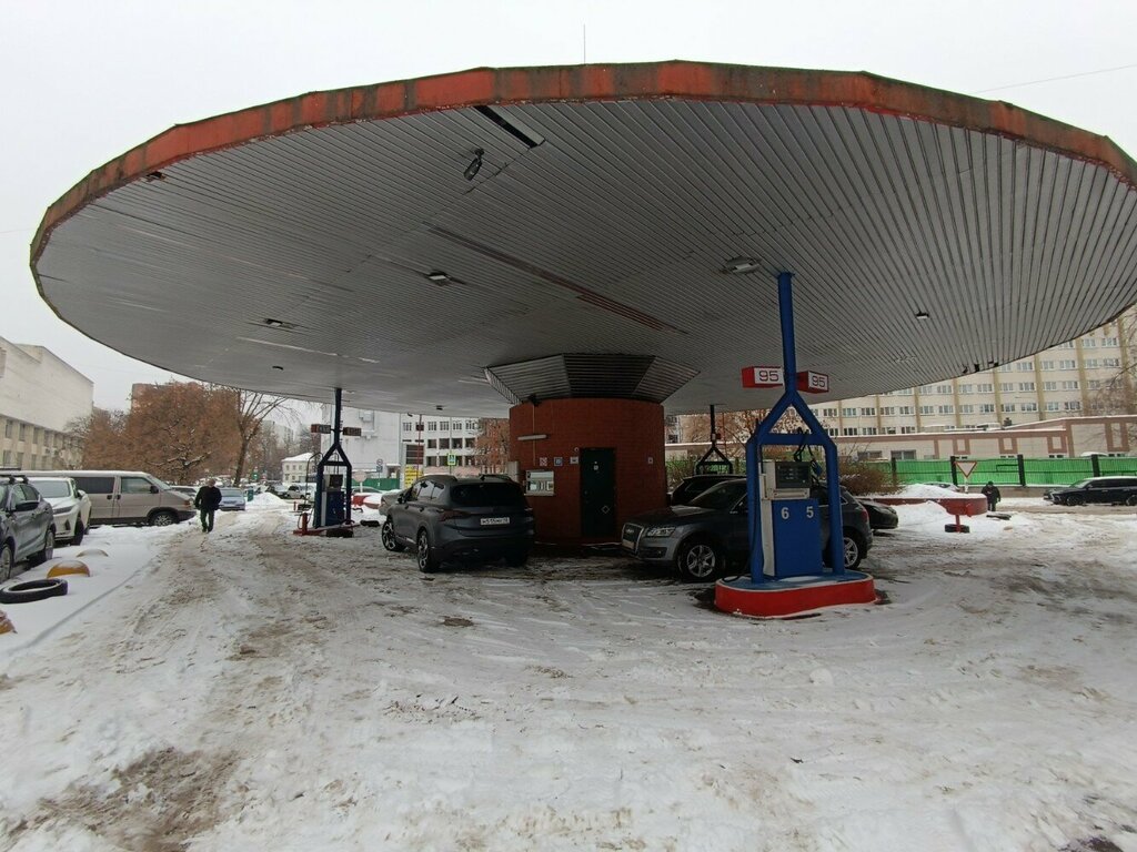 Benzin istasyonu АЗС, Moskova, foto