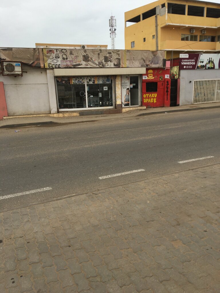 Elektronik eşya mağazaları Fransmisoft, Loanda, foto