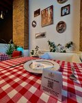 Red Tomato Pizza (University City Road No:15R), restoran  Sharjah'tan