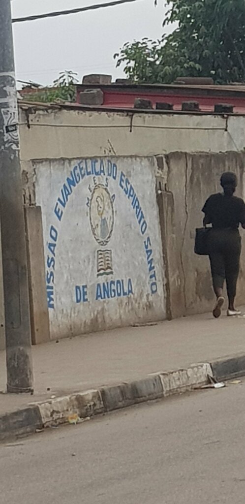 Protestan kilisesi Igreja Evangélica Pentecostal Poder de Deus em Angola, Loanda, foto