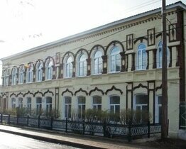 Дом, с балкона которого 9 ноября 1917 года была провозглашена советская власть в городе (Kommunisticheskaya ulitsa No:230), turistik yerler  Abdulino'dan