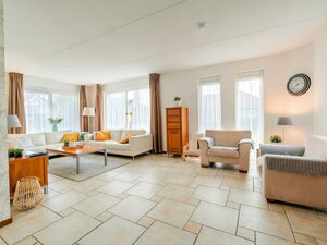 Captivating Holiday Home in Zeewolde near Forest (Flevoland, Zeewolde), otel  Flevoland'dan