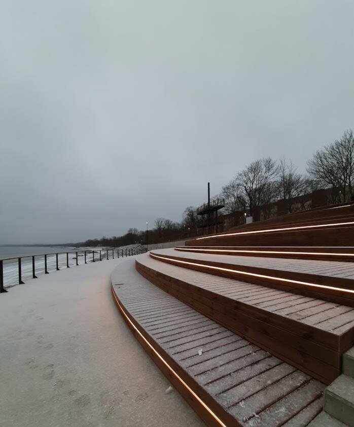 Turistik yerler Majakovski trepistik, Sillamjae, foto