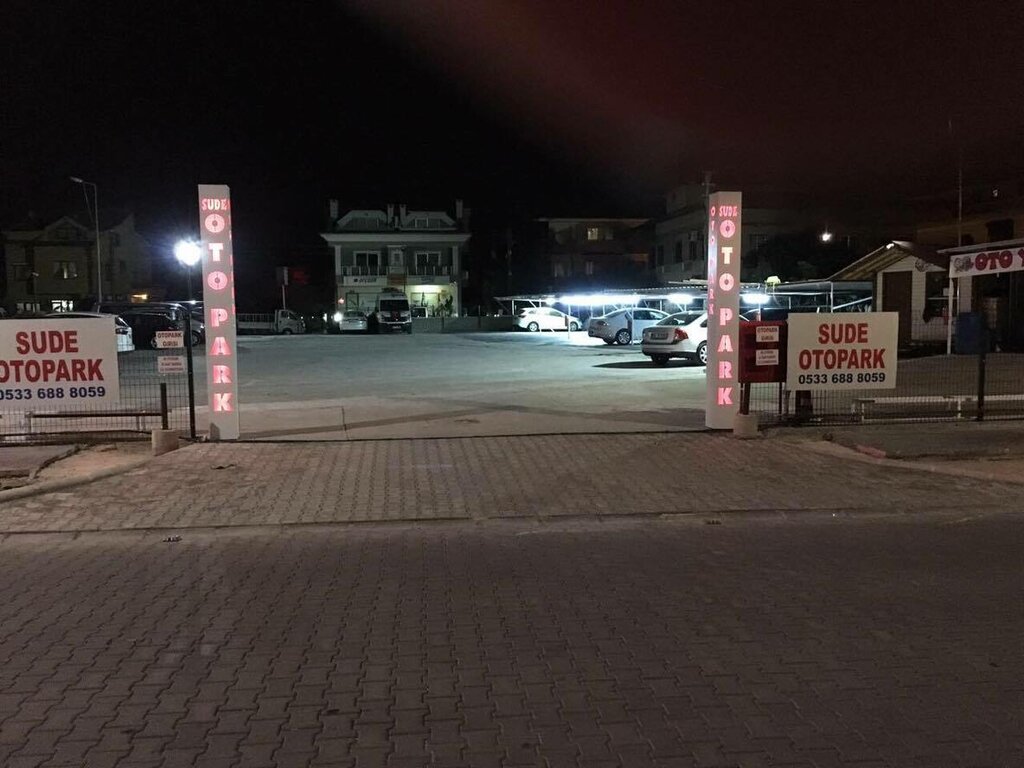 Otoparklar Sude otopark oto yıkama, Marmaris, foto