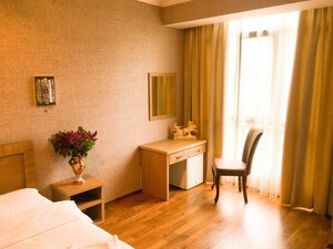 LPlaza Hotel (Tbilisi, 2-y tupik M. Gelovani), otel  Tiflis'ten