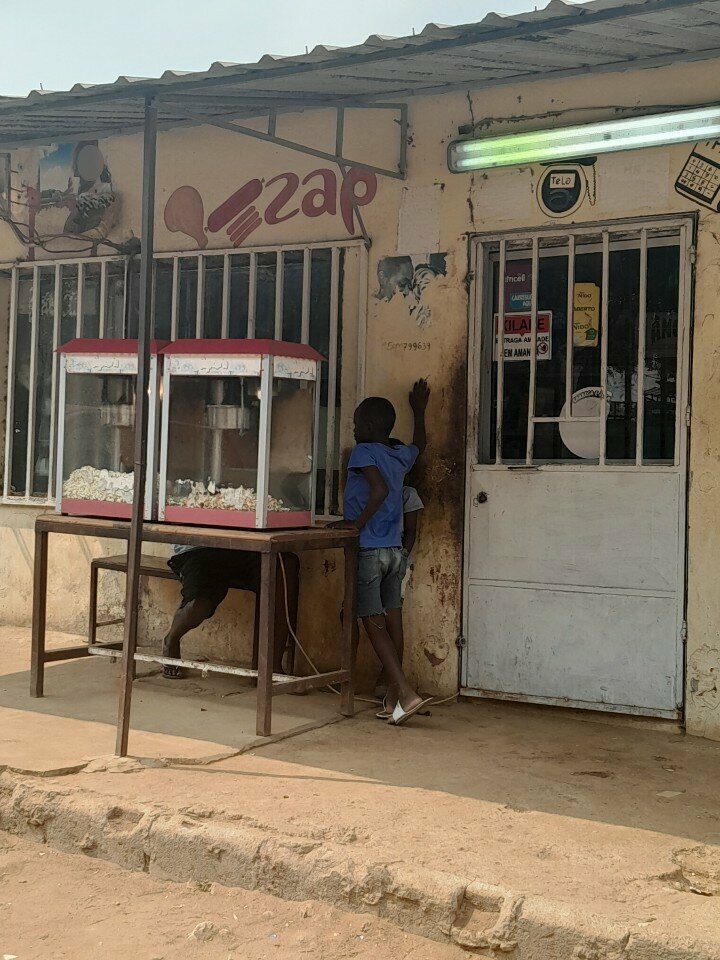 Resim, tablo ve çerçeve mağazaları Cantina, Loanda, foto