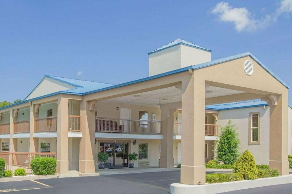 Otel Days Inn & Suites Pine Bluff, Arkansas Eyaleti, foto