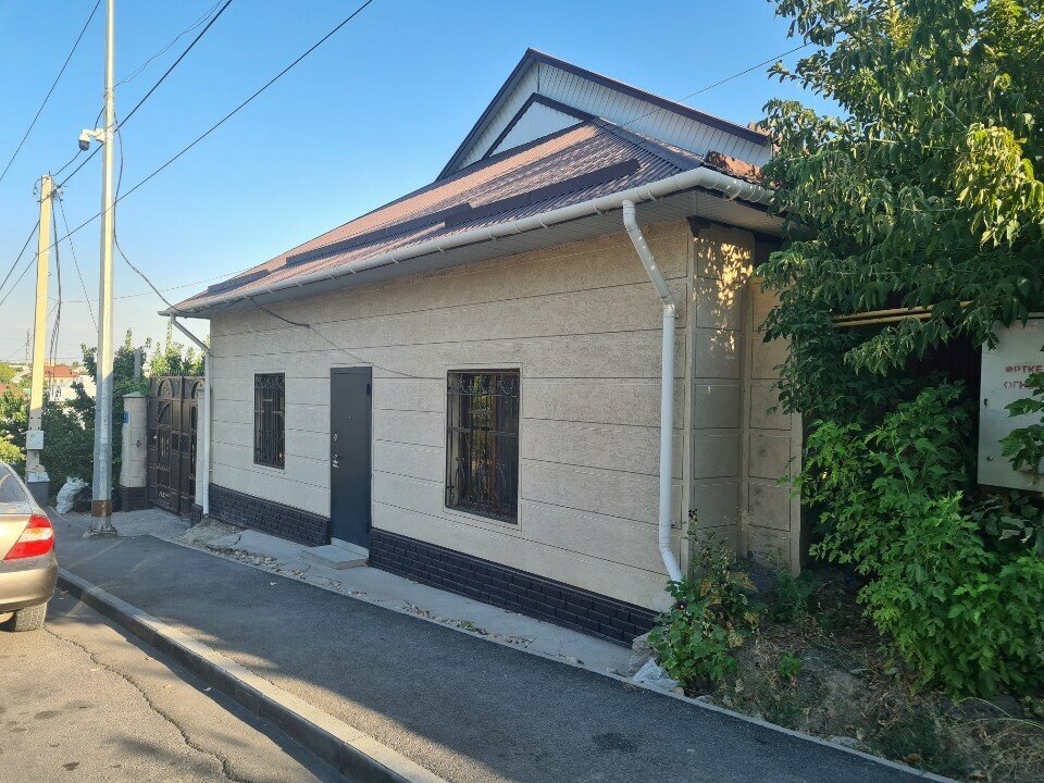 Cam ve cam ürün üreticisi Steklo Servis, Çimkent (Şımkent), foto