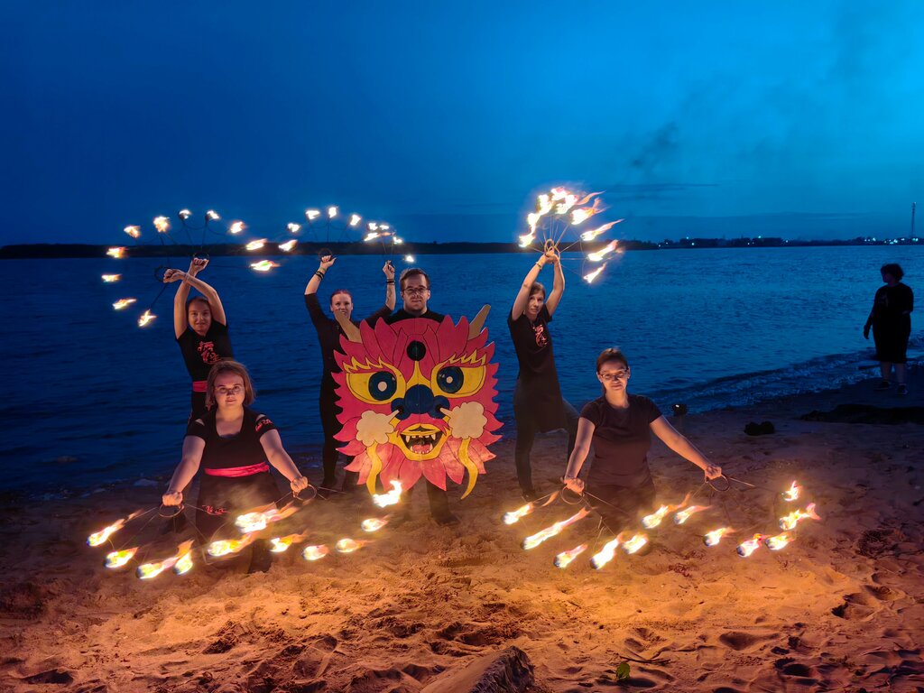 Müzik ve dans grupları Флоуарт пространство Ёж, Arhangelsk, foto