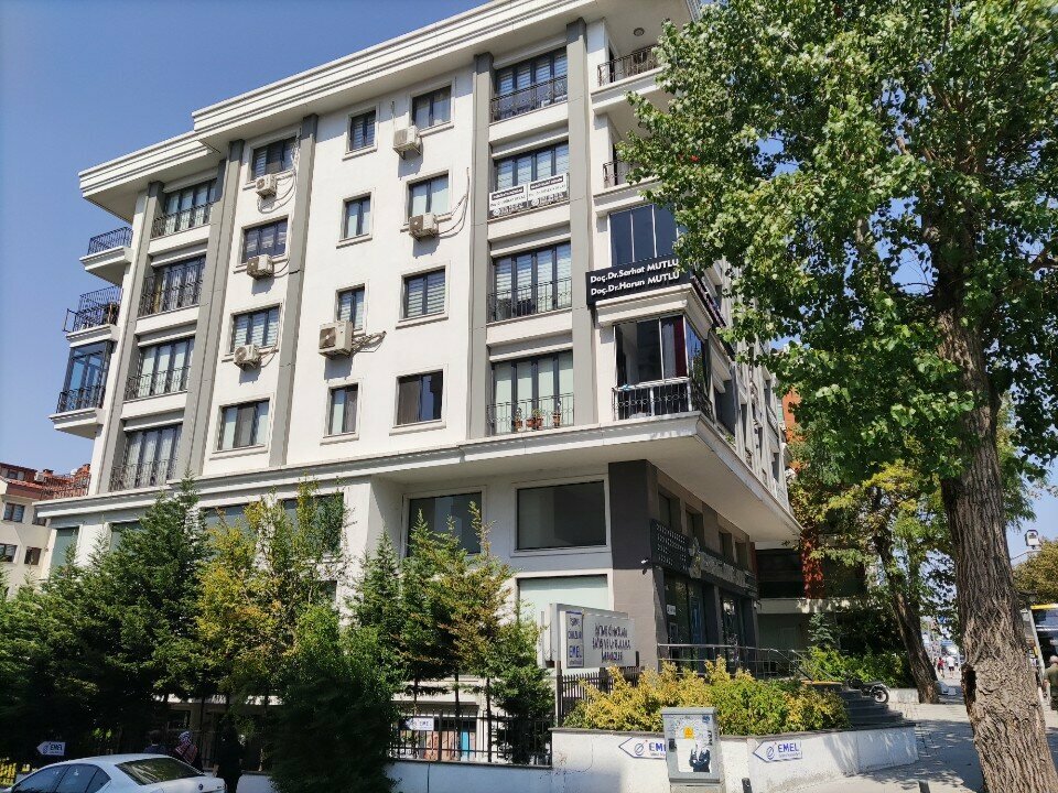 Tıp merkezleri ve klinikler Uzm. Dr. Ufuk Değirmenci Spor Hekimliği Kliniği, İstanbul, foto