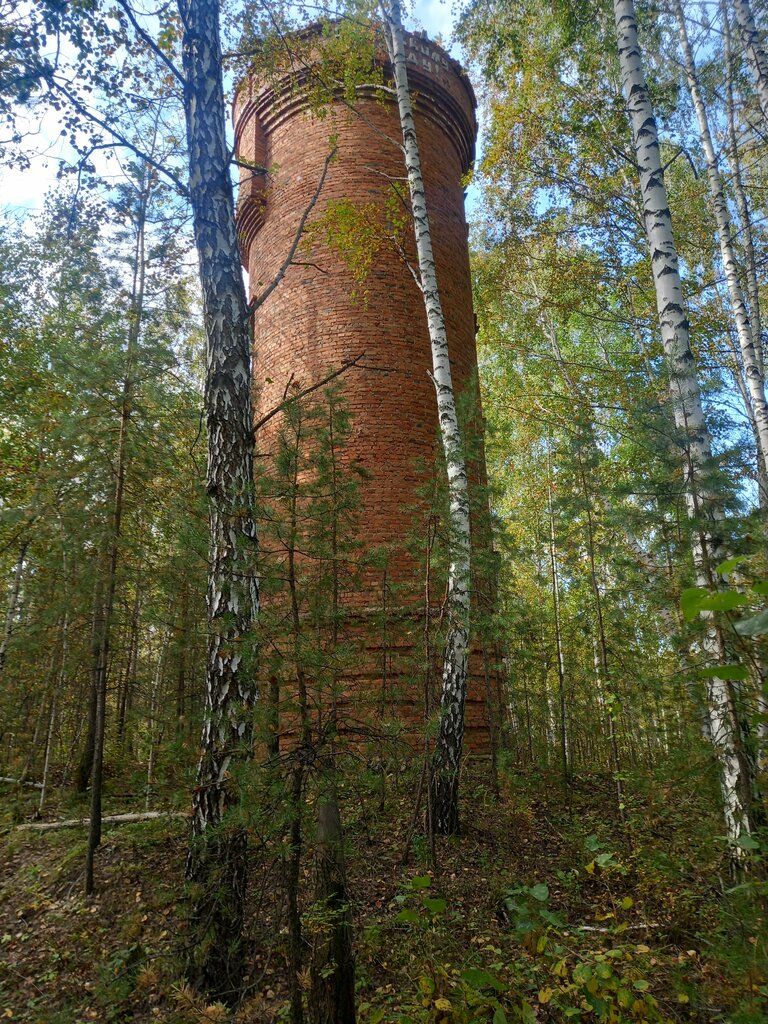 Unutulmaz olayların yeri Заброшенная водонапорная башня, Çeliabinskaya oblastı, foto