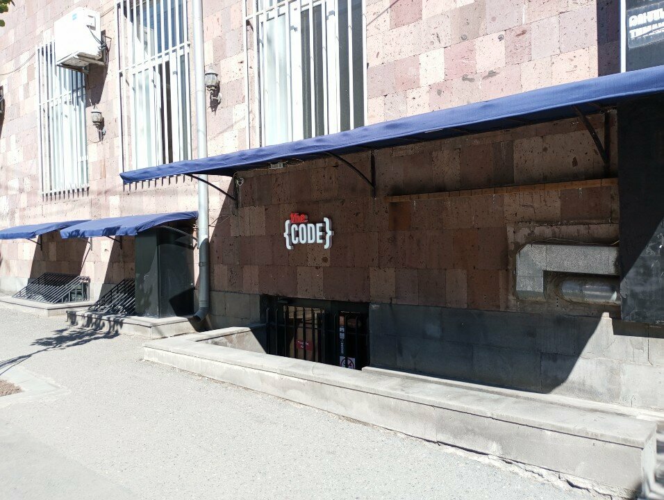 Bar The Code, Erivan, foto