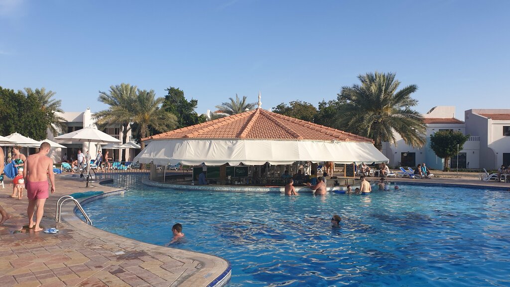 Bar Waikiki pool bar, Resül‑Hayme, foto