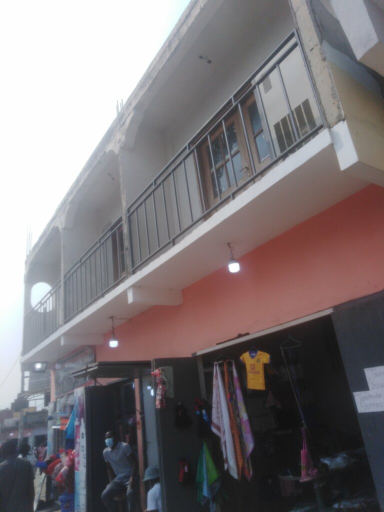 Alışveriş merkezleri Calemba II, Loanda, foto