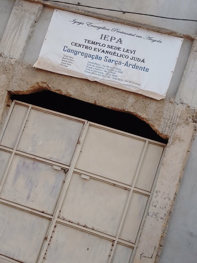 Protestan kilisesi Igreja Evangélica Pentecostal em Angola, Loanda, foto