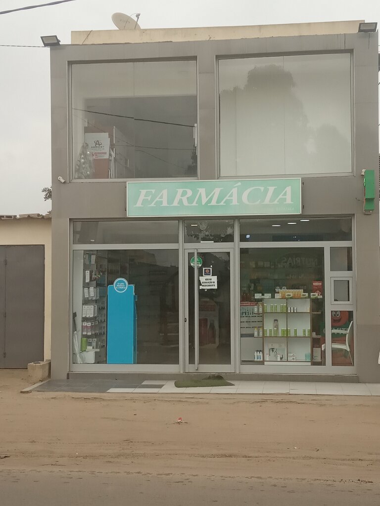 Eczaneler Farmácia Nzambi wazazala, Loanda, foto