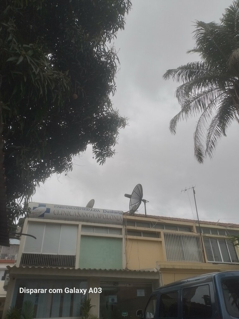 Özel ağız ve diş sağlığı klinikleri ve muayenehaneleri Clínica Dentaria Santa Apolónia, Loanda, foto