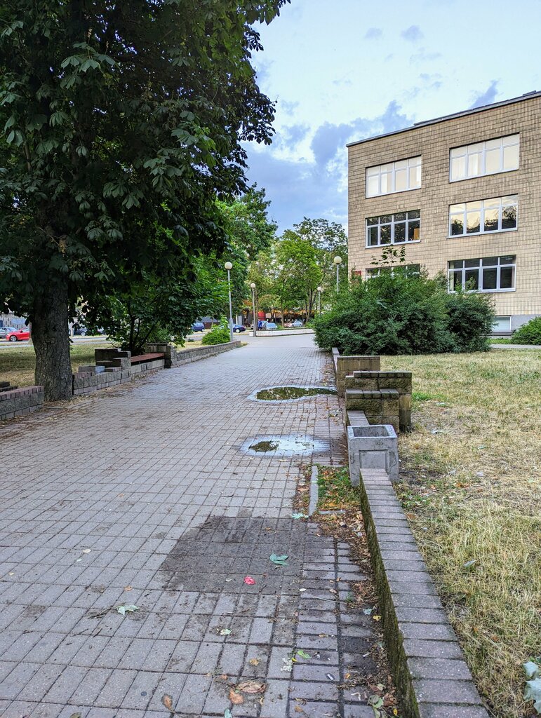 Meydan Bondaraŭski skvier, Minsk, foto