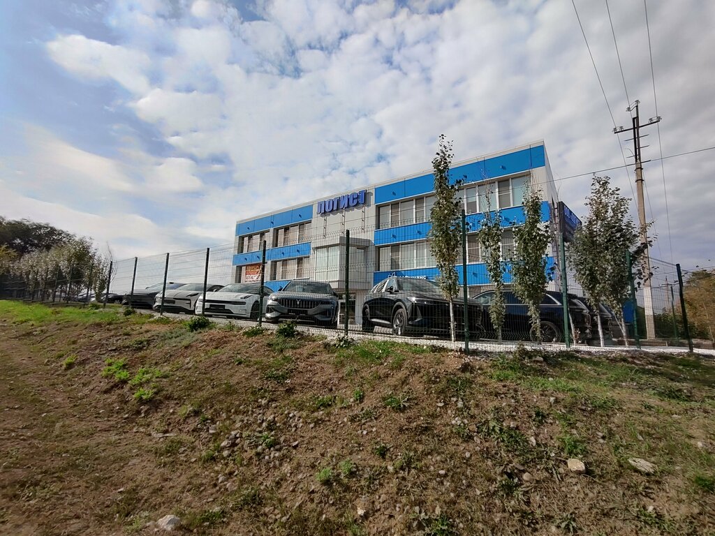 Otomobil satış galerileri Угланов и Ко, Saratov, foto