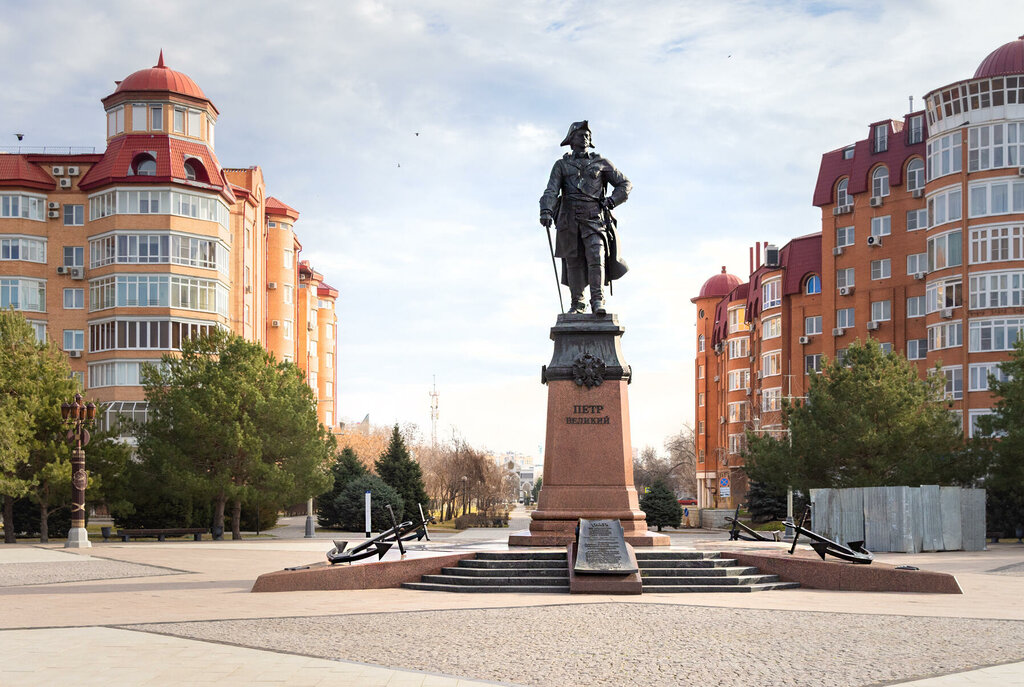 Kültür ve eğlence parkları Peter the Great Park, Astrahan, foto